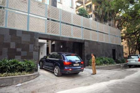 Sachin Tendulkar's New House Photos – Shell House at Bandra Mumbai Pics ...