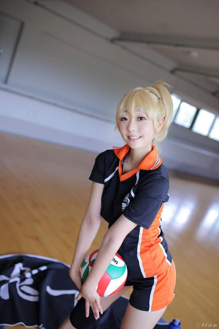 Cosplay Sekaii: Cosplay Kiyoko Shimizu & Hitoka Yachi
