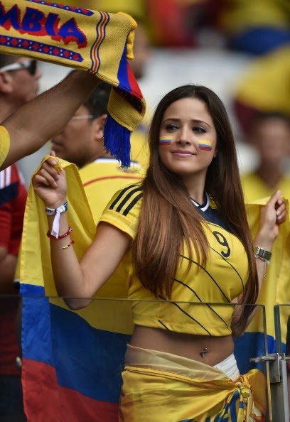 15 Sexiest Female Football Fans On Fifa World Cup 2014 Wwe Snaps