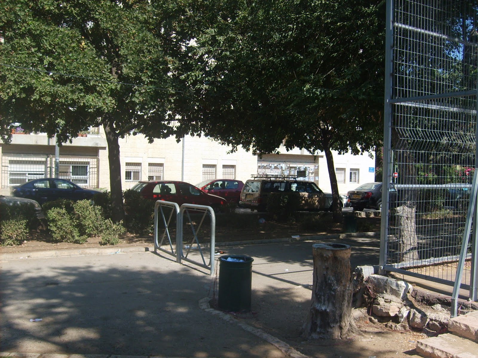 Walkable Jerusalem: Gan Gidon (Gideon Park), Baka -- Jerusalem ...