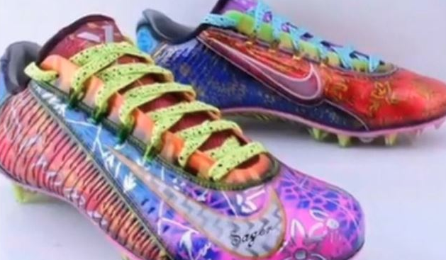 Odell Beckham & Golden Tate Honor Craig Sager With Custom Cleats ...