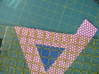 Two Hippos: Tutorial: Triangle-in-Triangle Blocks