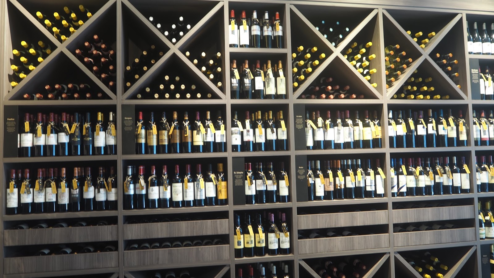 Singapore’s Largest Wine Tasting Lab @ 75CL - JtheJon