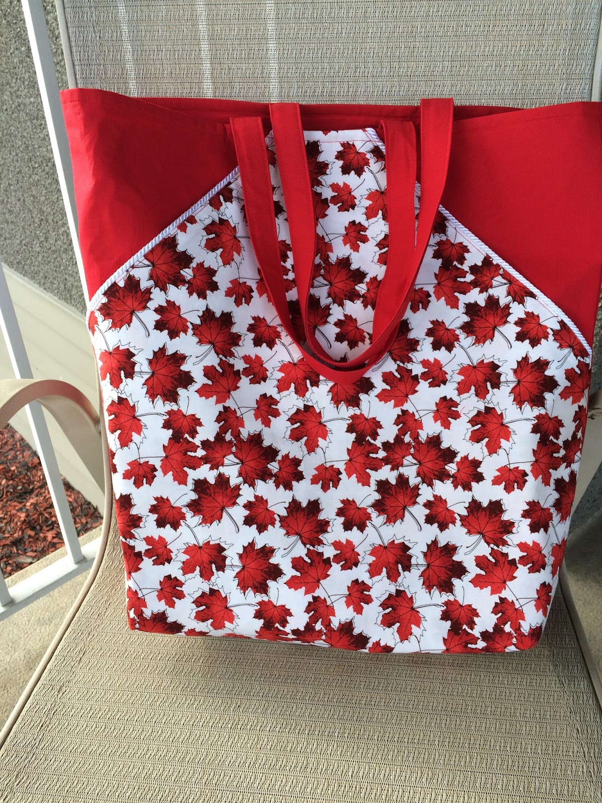 Everything Sewing: Triangle Pocket Bag