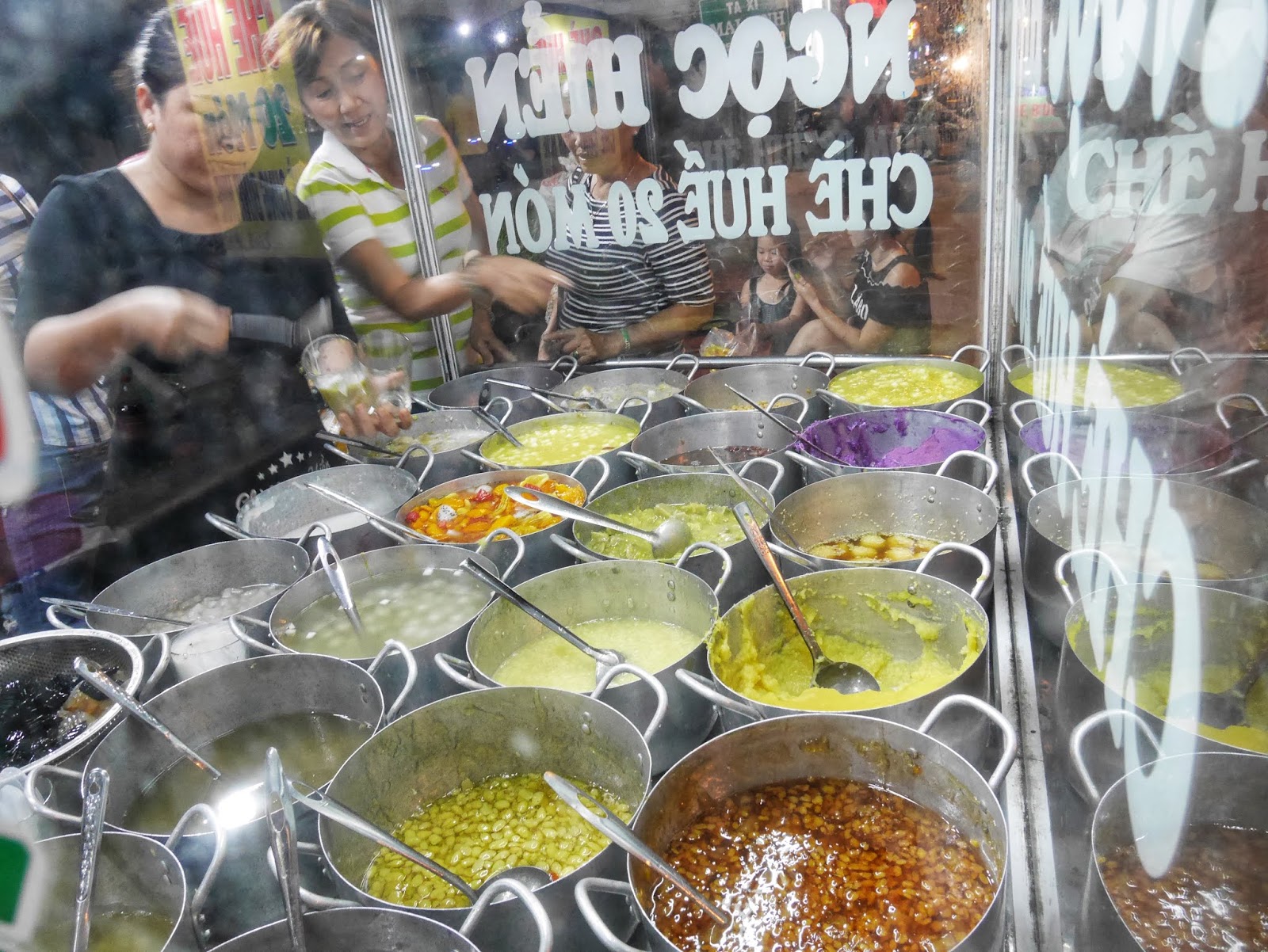 Chè, or Sweet Soup from the Imperial City of Hue, Vietnam by Ngọc Hiền