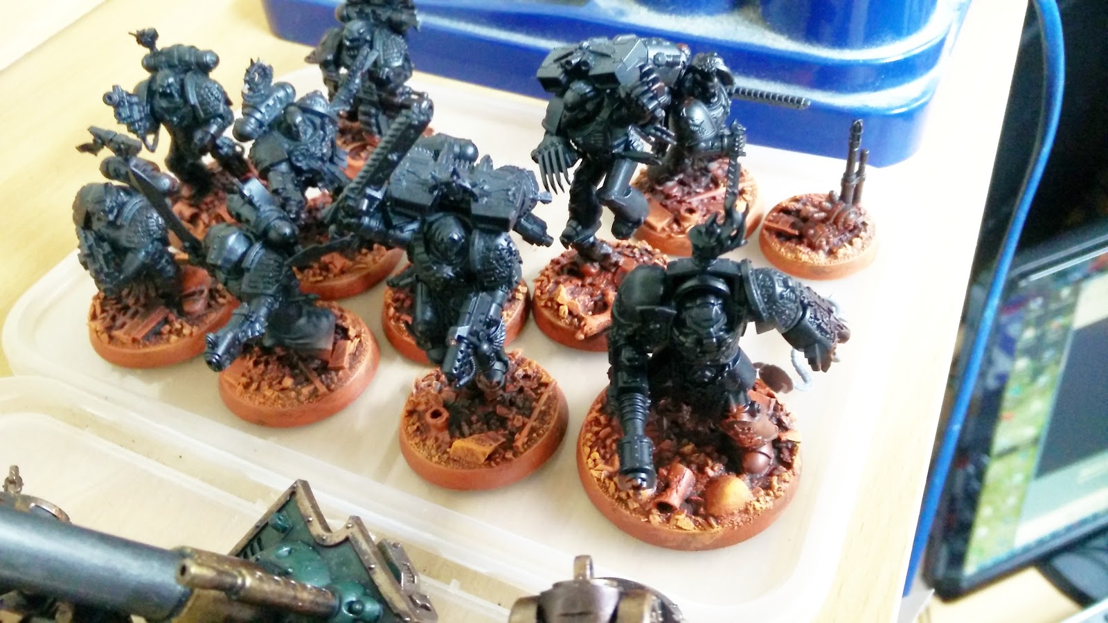 Confessions of a 40k addict: MOAR Red Planet BASING