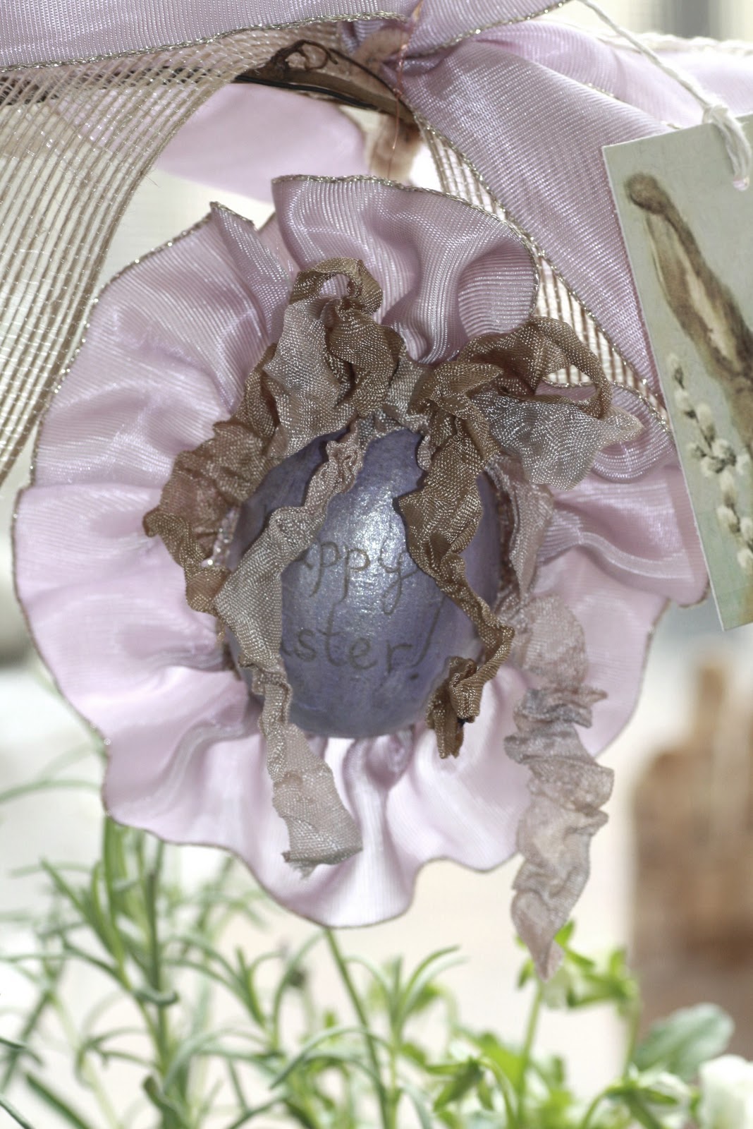 ozma of odds: ...a tisket, a tasket, a pretty Easter basket!