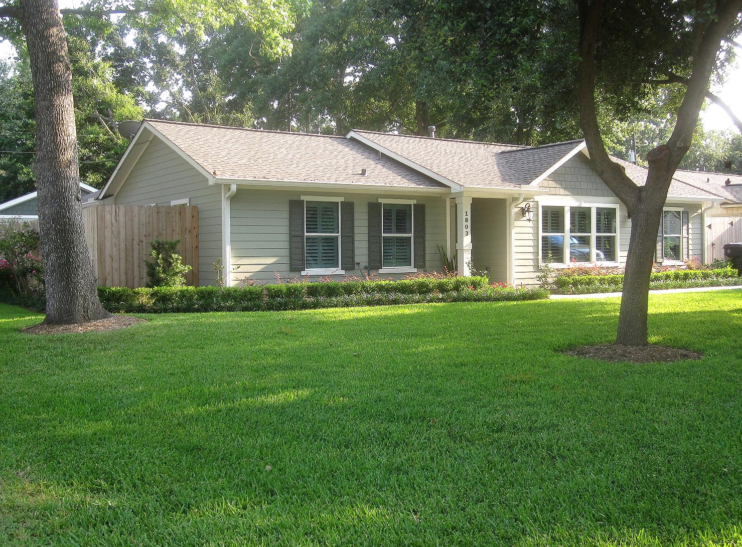 The OtHeR HoUsToN: TYPES OF BUNGALOWS