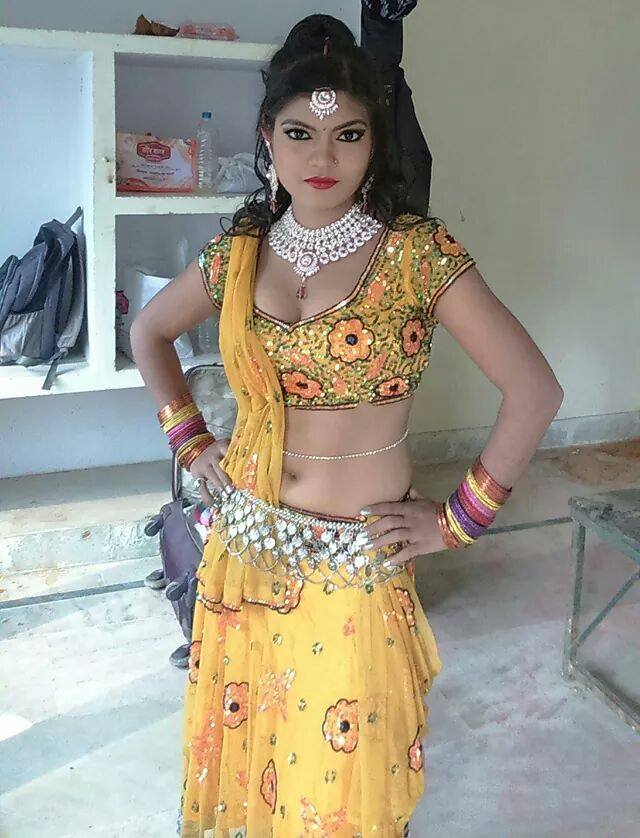 Nisha Dubey HD Wallpaper, Photos, Images, Photo Gallery - Bhojpuri Gallery