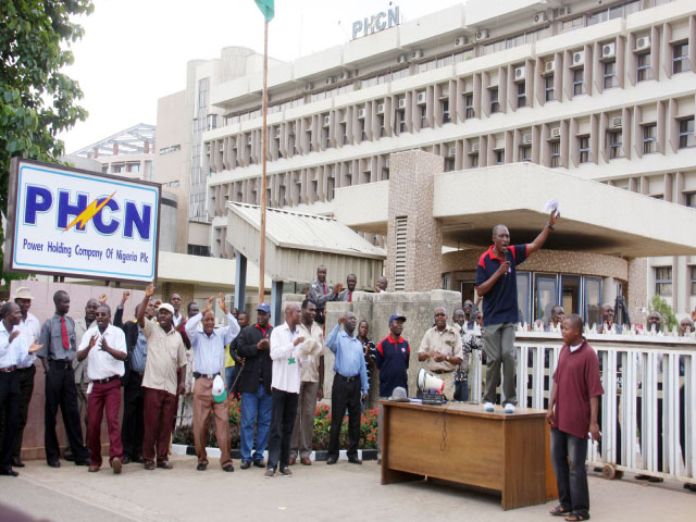 FG orders sack of 20,000 PHCN workers | Nigerian News, Latest Nigeria ...