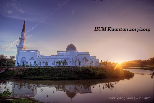 First Day in IIUM Kuantan | VIOLET SNEAKERS