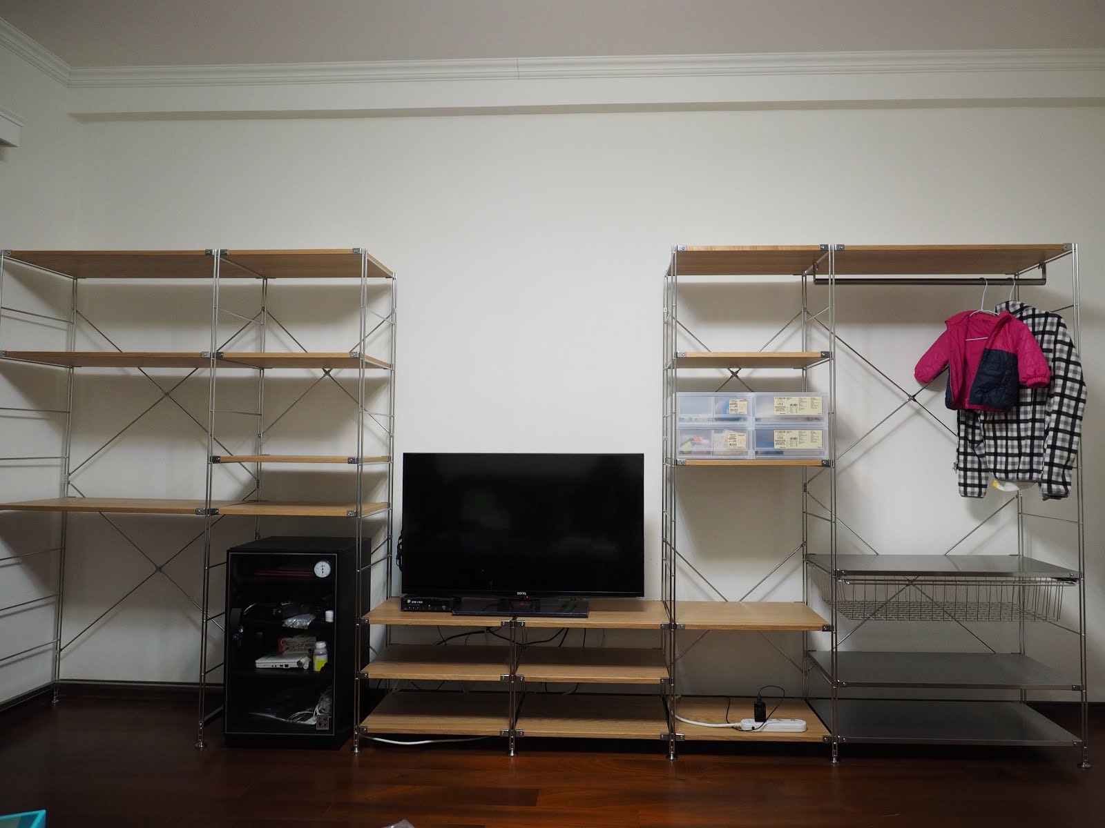 Emily ＆ MacGyFu: MUJI SUS TV Cabinet 無印良品 SUS層架電視櫃