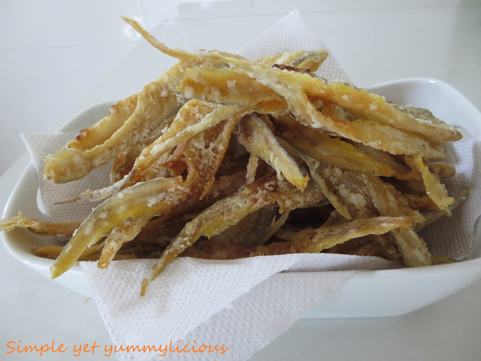 Simple yet yummylicious!: Crunchy Fried Hong Boi Fish or Ikan Gonjeng