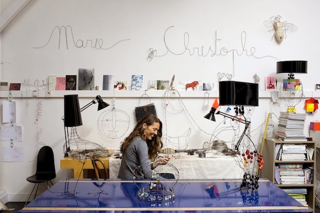 zigzagzon: ARTISTAS : MARIE CHRISTOPHE. Trazos en el aire.