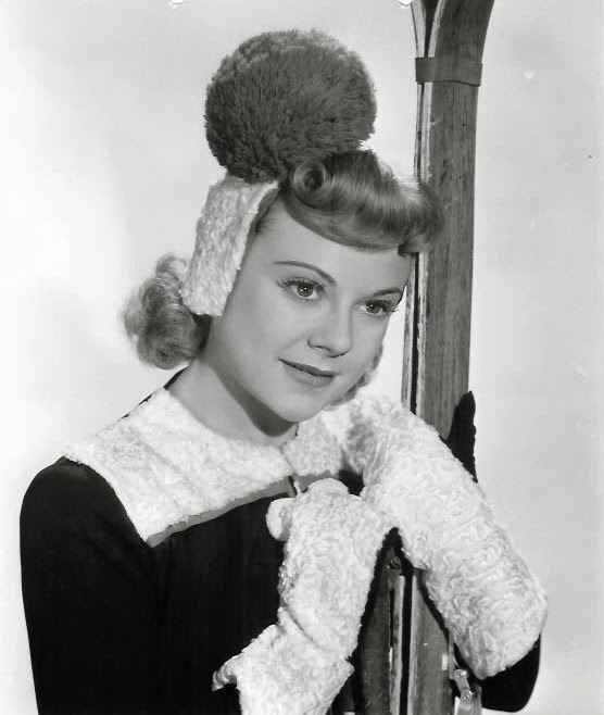 It's The Pictures That Got Small ...: THE SATURDAY GLAMOUR 15!