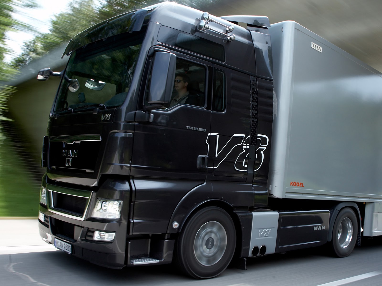 Ciężarówki moją pasją: MAN TGX V8