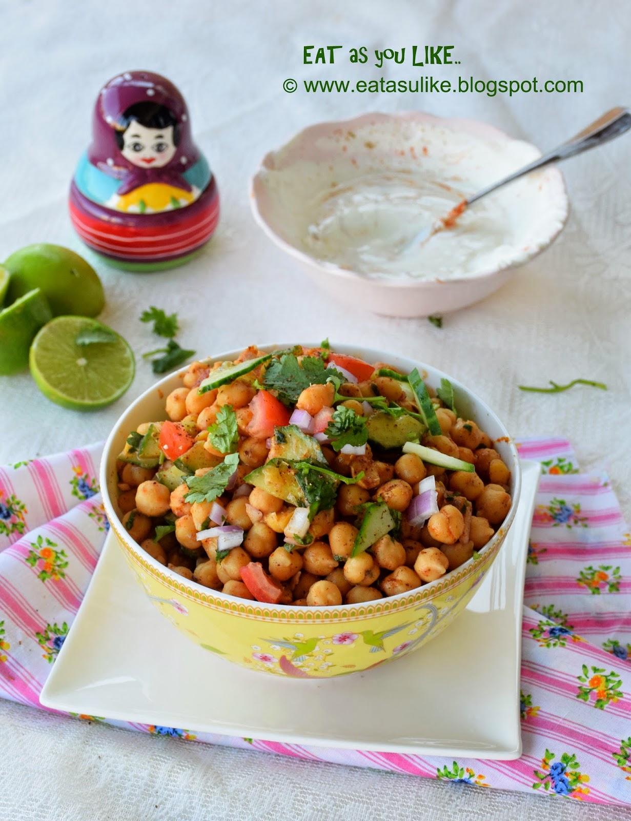 Eat as you Like: CHOLE CHAAT OR DAHI CHOLE CHAAT
