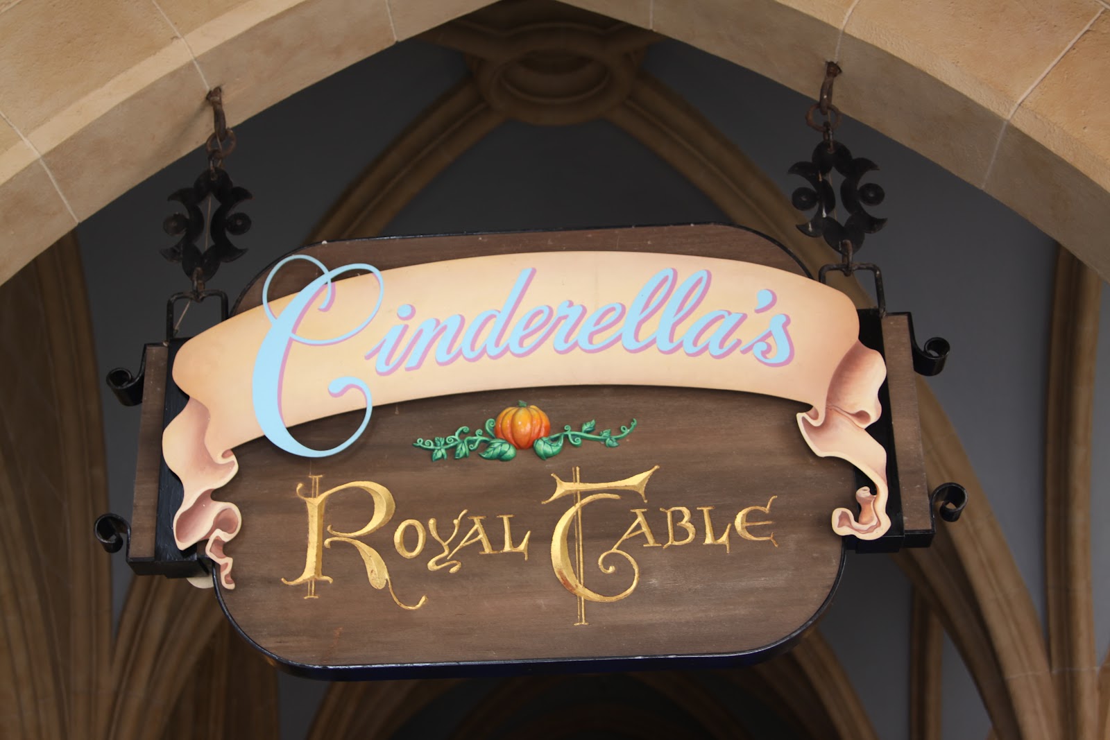 Life as a Frazier: Cinderella's Royal Table