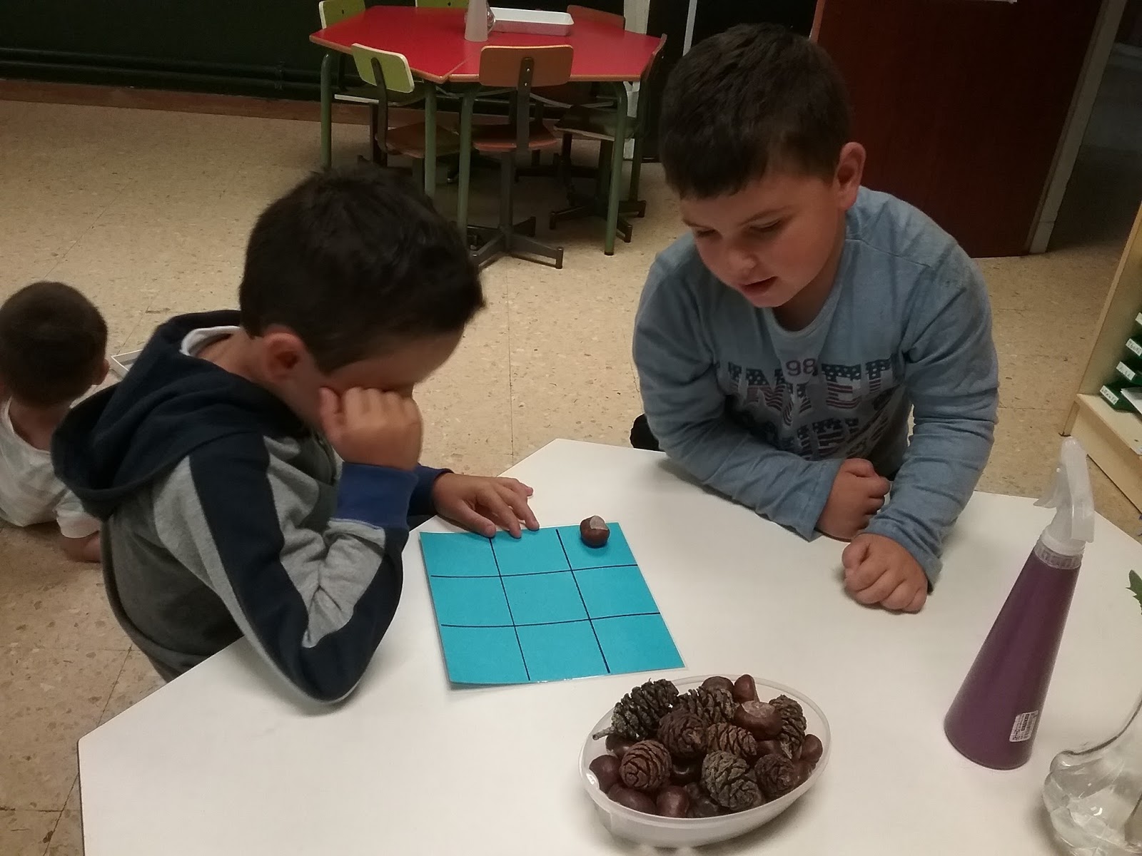 ENEBLOGGA: JUEGOS DE MESA CON FRUTOS DEL OTOÑO