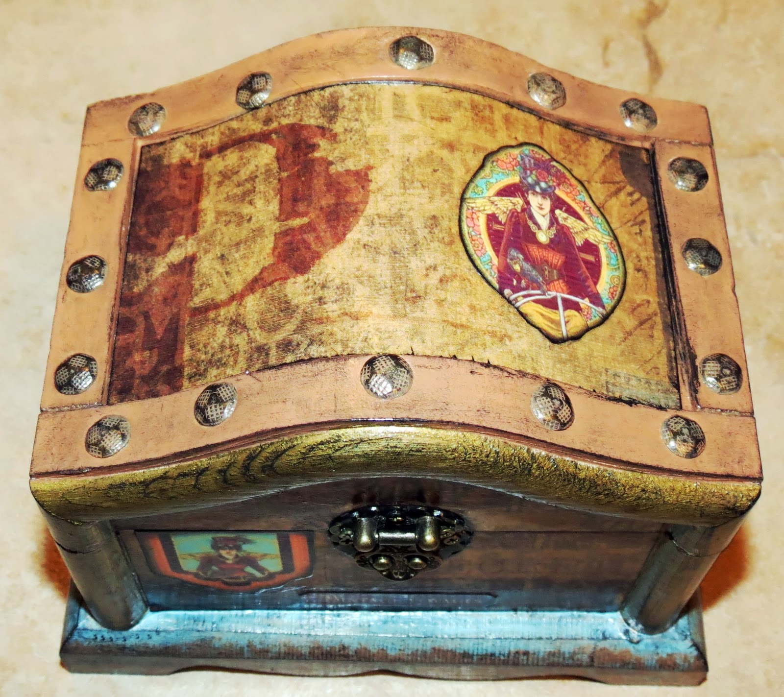 Vic's Creations: Steampunk Spells mini-trunk