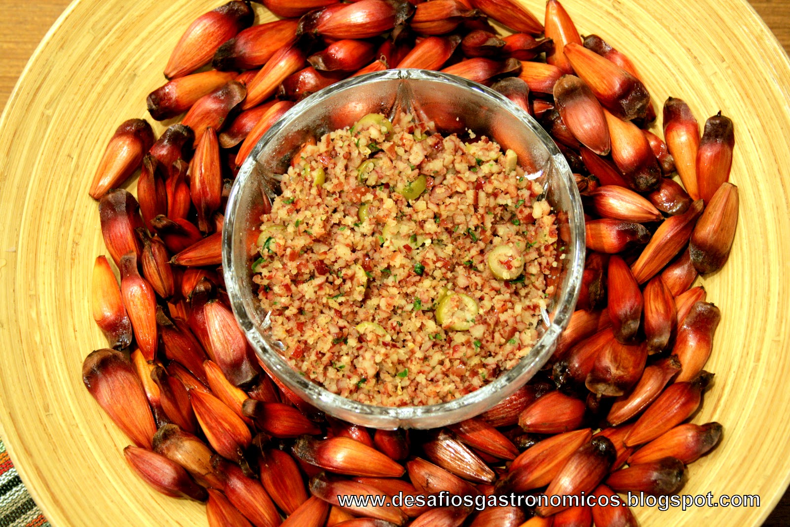 Desafios Gastronômicos: DESAFIO: Testar a Farofa de Pinhão da Shirlene!