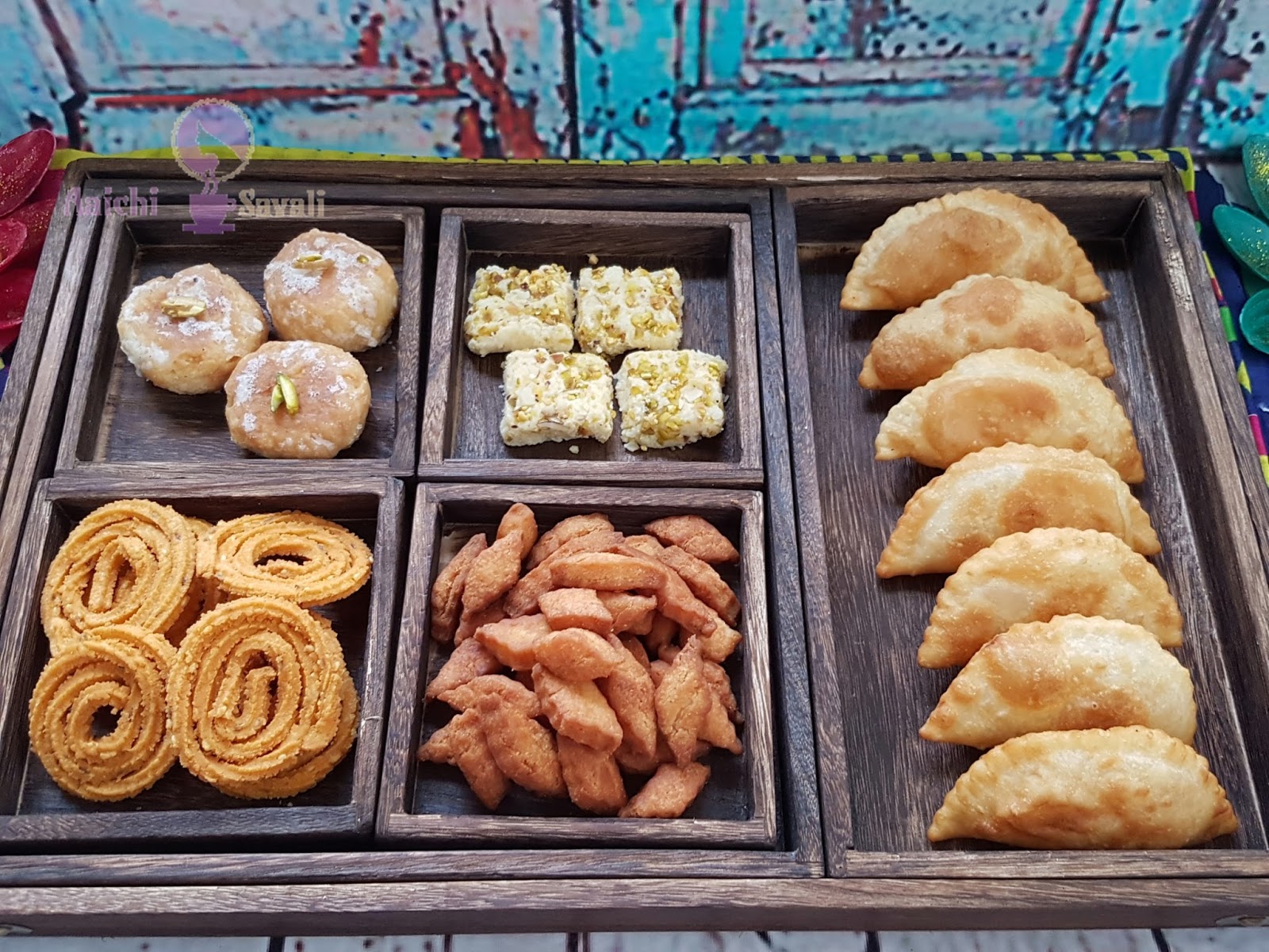 Diwali Recipe: Shankarpali / शंकरपाळी / Shakarpara - Aaichi Savali