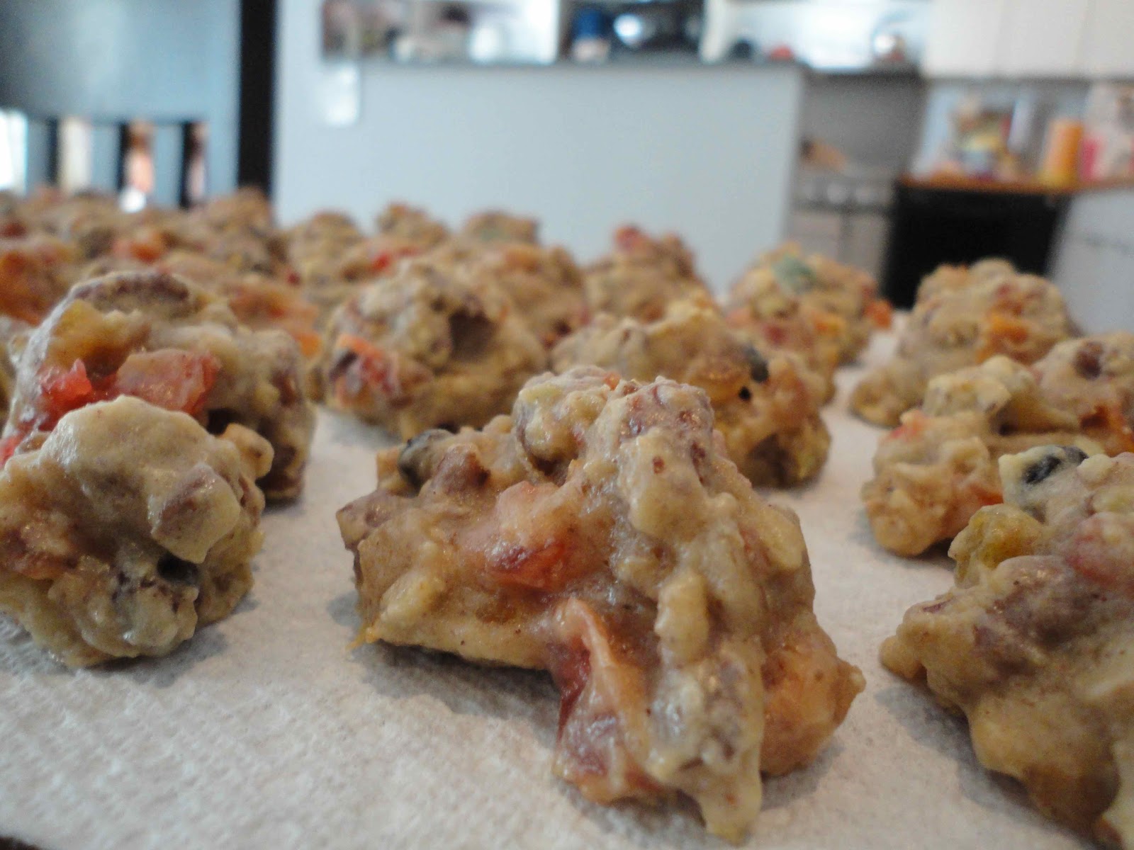 i.cook(): Paula Deen's Fruitcake Drop Cookies