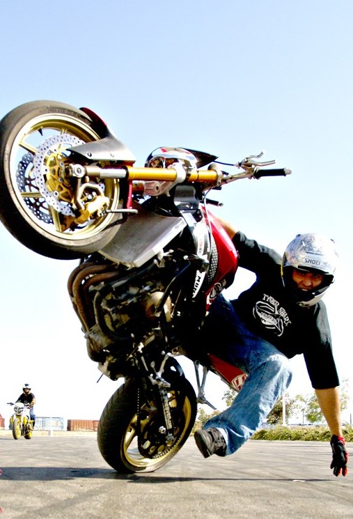 Pratique Wheeling Logo