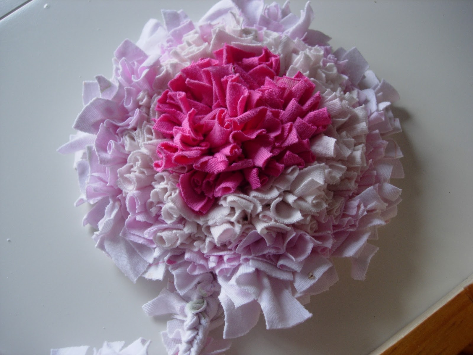 Boxoftrix: Two String Rag Rug Loom