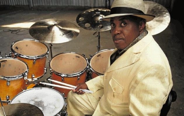 HISTÓRIA DO REGGAE: VUSI KHUMALO