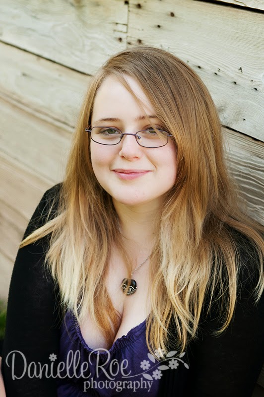 Danielle Roe Photography: Becca {Class of 2015}