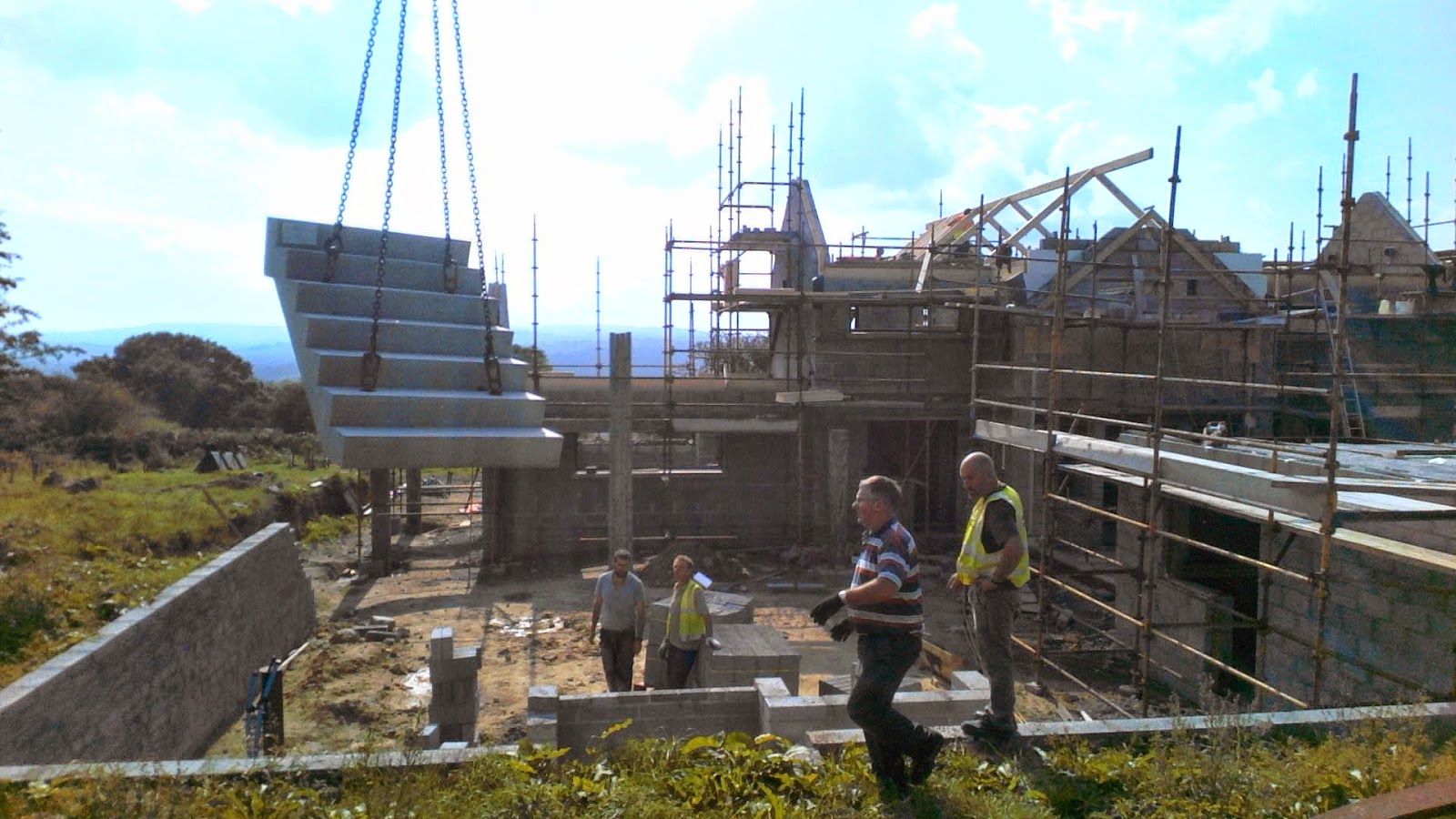 Jennie Castle Architecture: Flying concrete staircases and slabs!