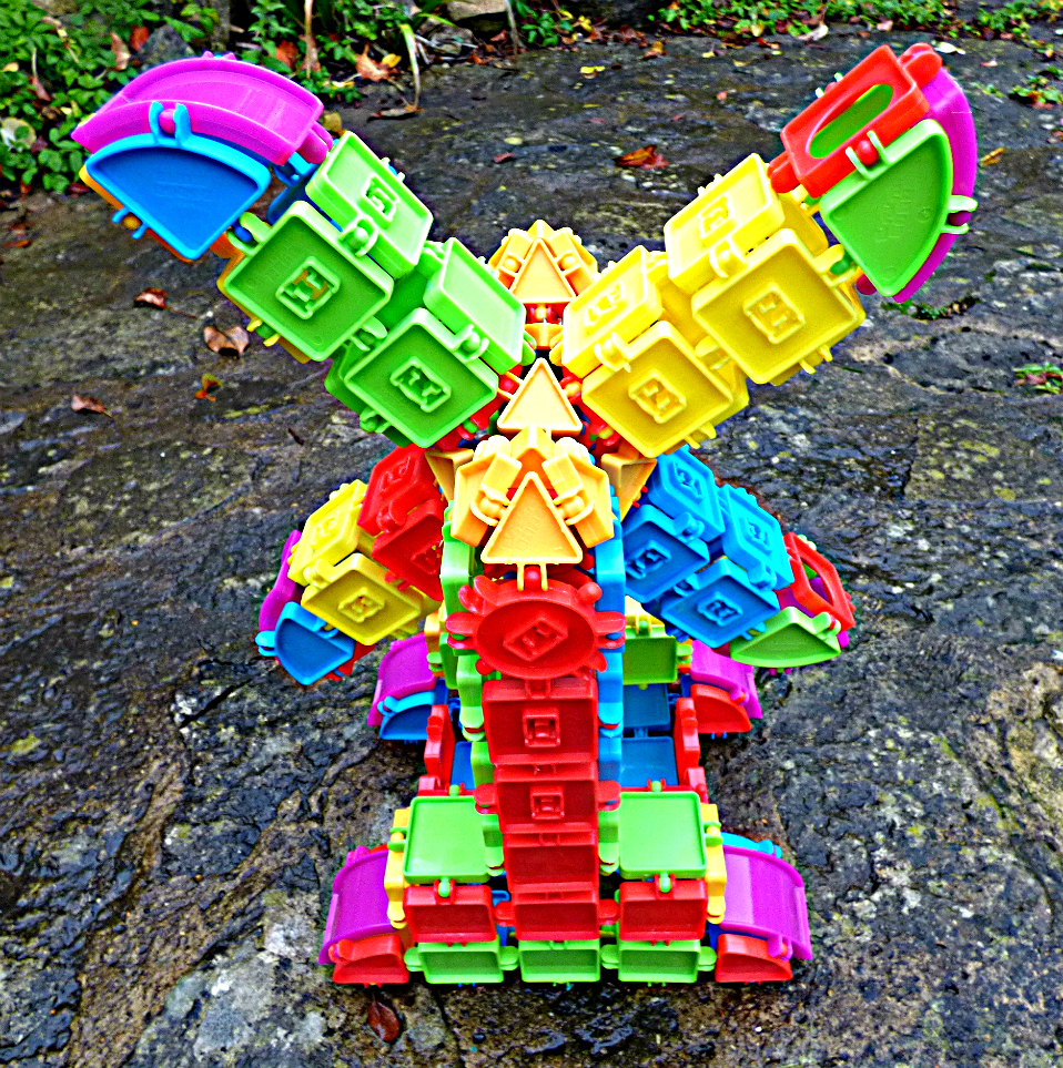 Chez Maximka: Bizzy Bitz 350 pcs builder set