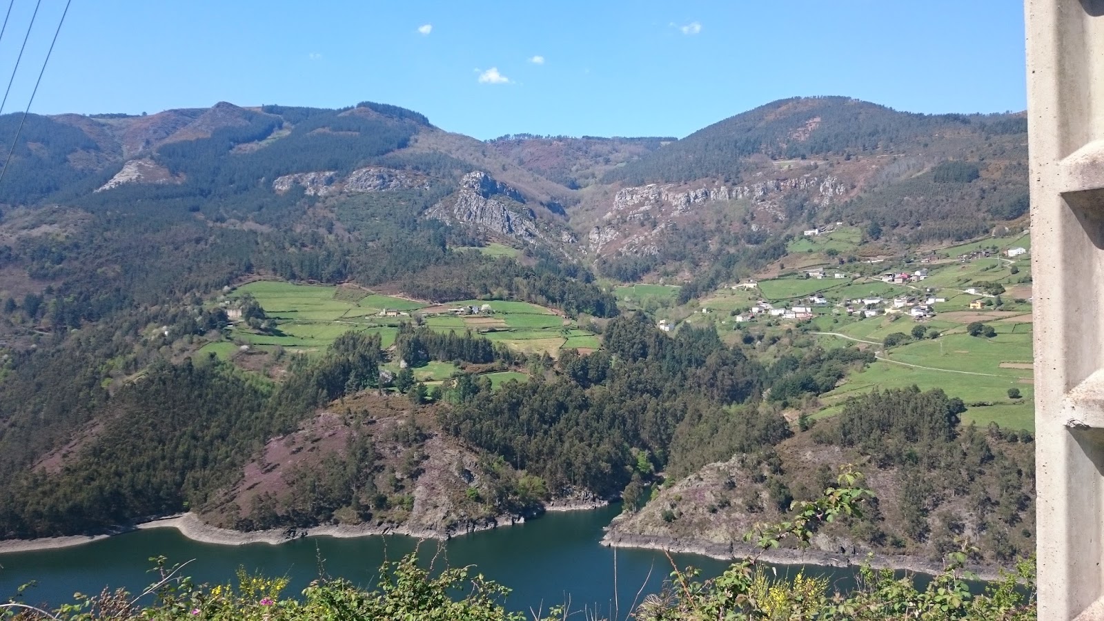 Los tres Embalses del rio Navia. La ruta del Kilowatio - Viajes en ...