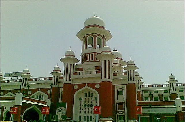 Lucknow City: Charbagh Railway Station