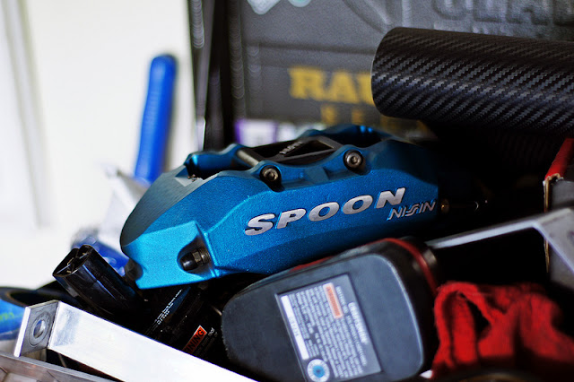 Project S2000: DIY: Spoon Sports 4-Pot Monoblock Caliper Install ...