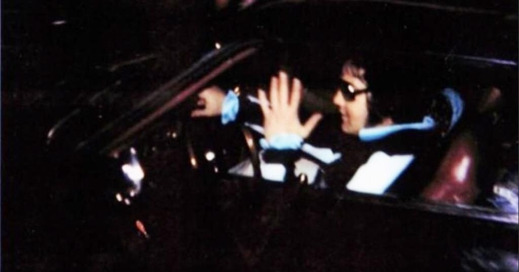 August 16, 1977: The Last Known Photographs of Elvis Presley ~ Vintage Everyday