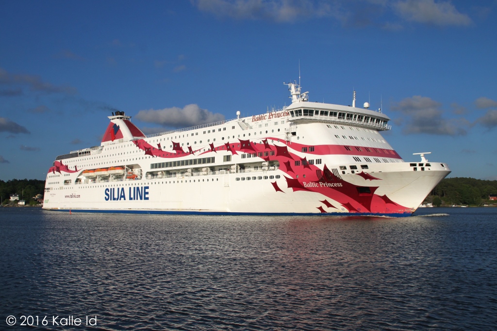 kships: Baltic Princess in Turku, 20 June 2016