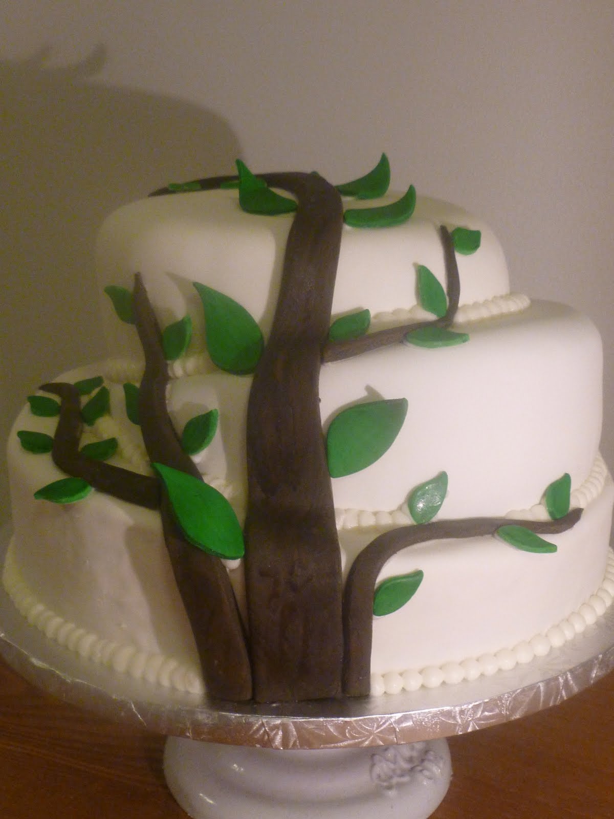 THE MIGHTY BAKER: Tree Branch Wedding Cake
