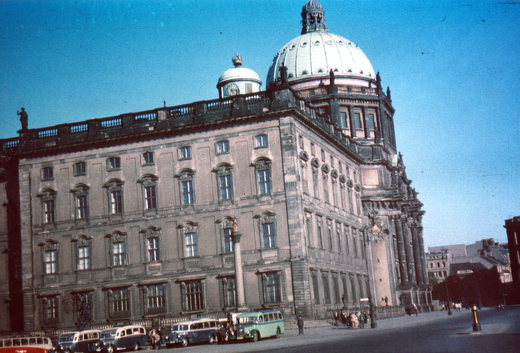 Stunning Color Photographs of Berlin in the 1930s ~ Vintage Everyday