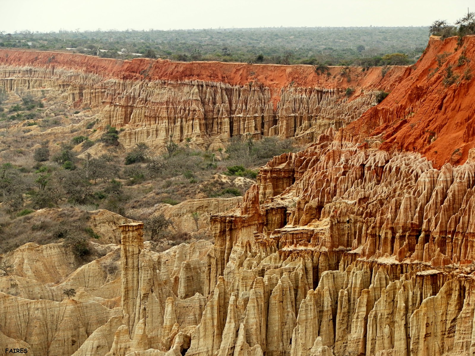 DISTRAÇÕES_i_IMAGENS: ... um Miradouro ... o da Lua ...