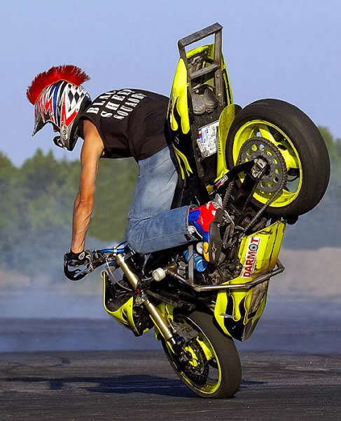 Yamaha YZF-R1 Stunt Bike