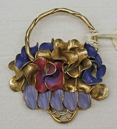 GENIUS Elsa Schiaparelli- SHOCKING PINK, SURREALISTIC GLAMOUR AND ...