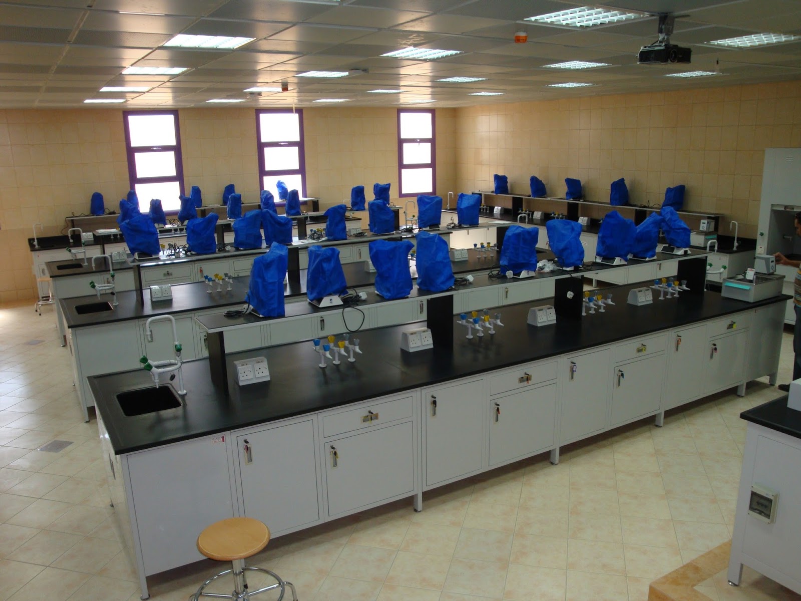 Saudi Modern Factory شركة المصنع السعودى الحديث: بعض الأعمال Some of works