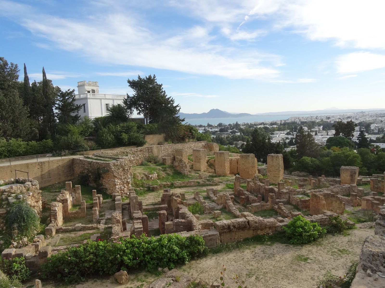 Ainsi va la vie ... pérégrinations de la famille salaün: Carthage : la ...