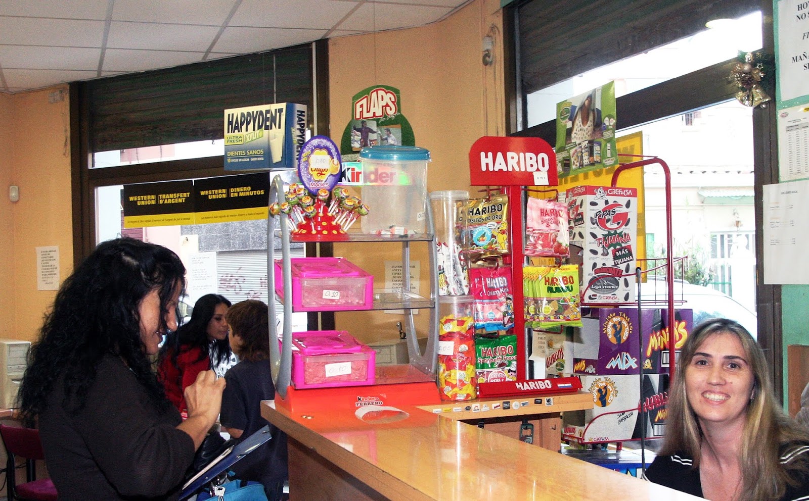 El blog de ARSIS: El Locutorio del Raval