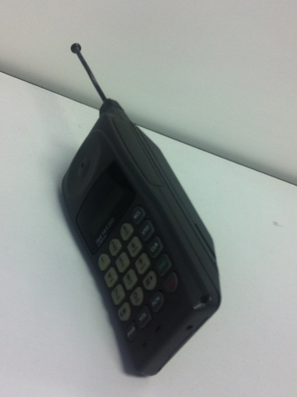 Colecciones antiguedades y otros..: Celular Motorola Tele TAC 250