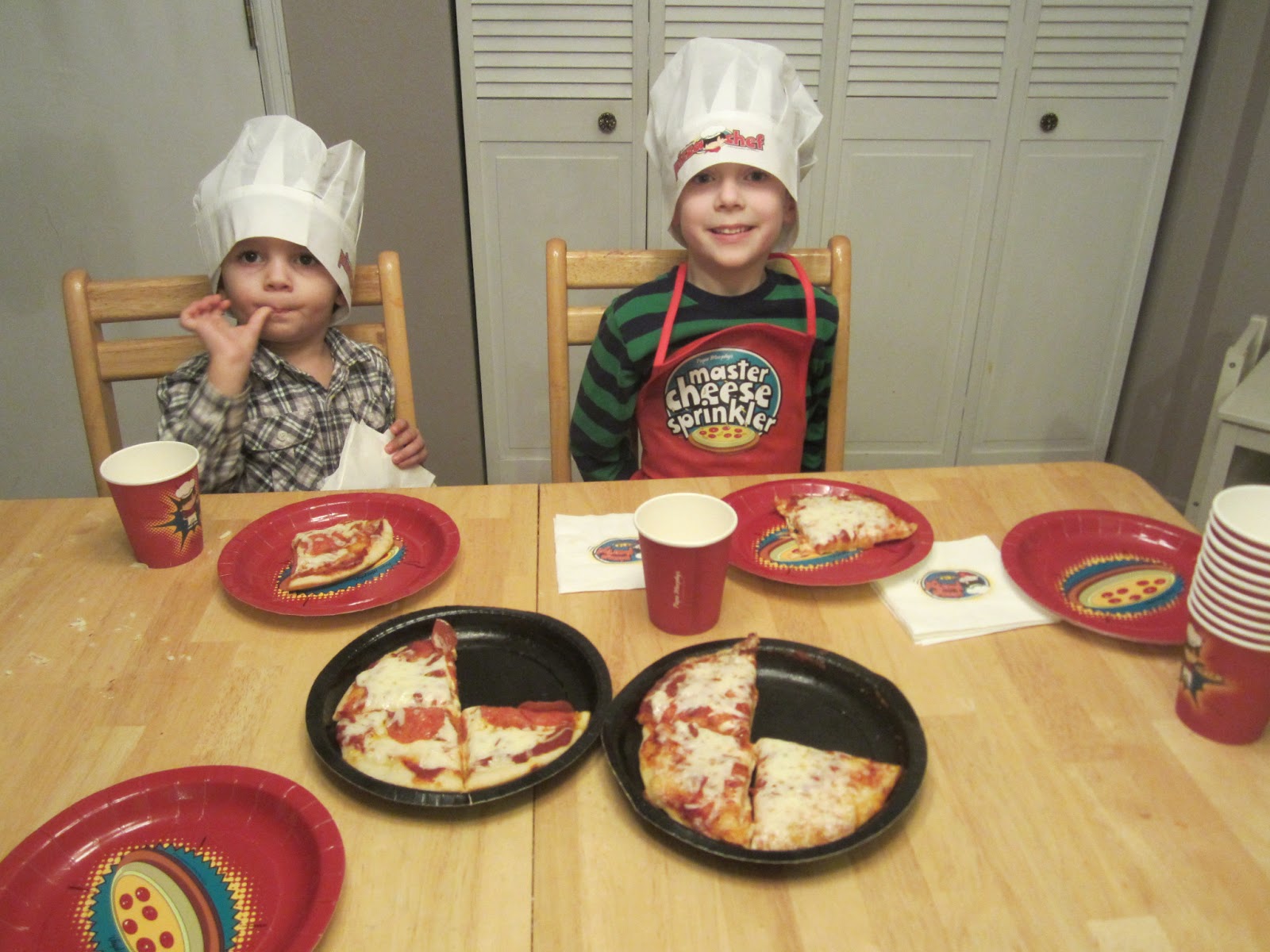 Papa Murphy's Take 'N' Bake Pizza Night with the Mini Murph and $30 ...