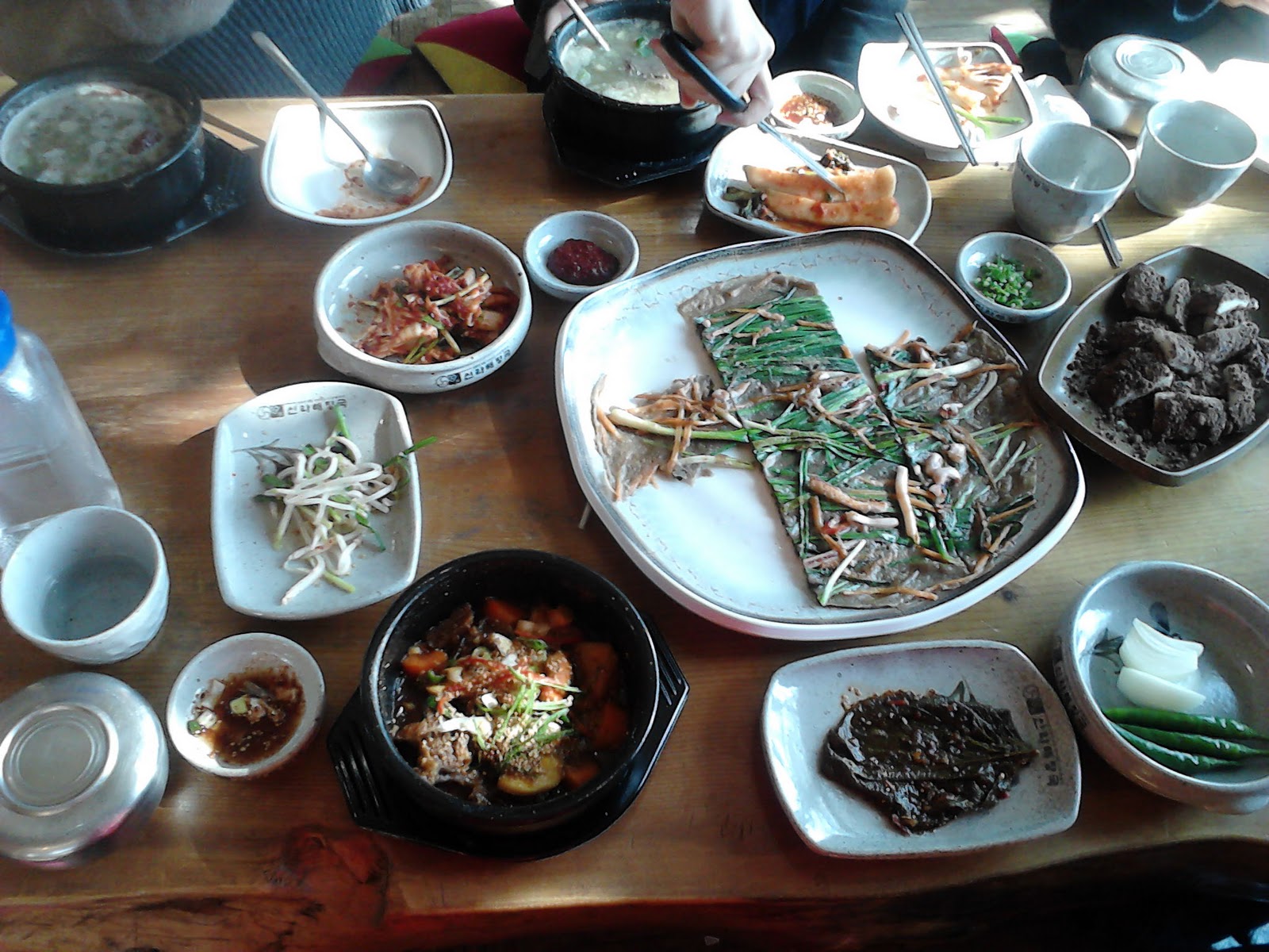 Almal poep skelm: Tradisionele Koreaanse middagete by die Lee restaurant