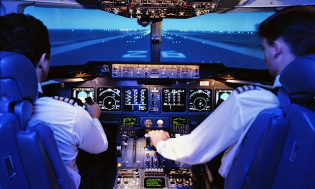 First Officer Pilot Line training Experience Programs: Boeing 737 NG ...